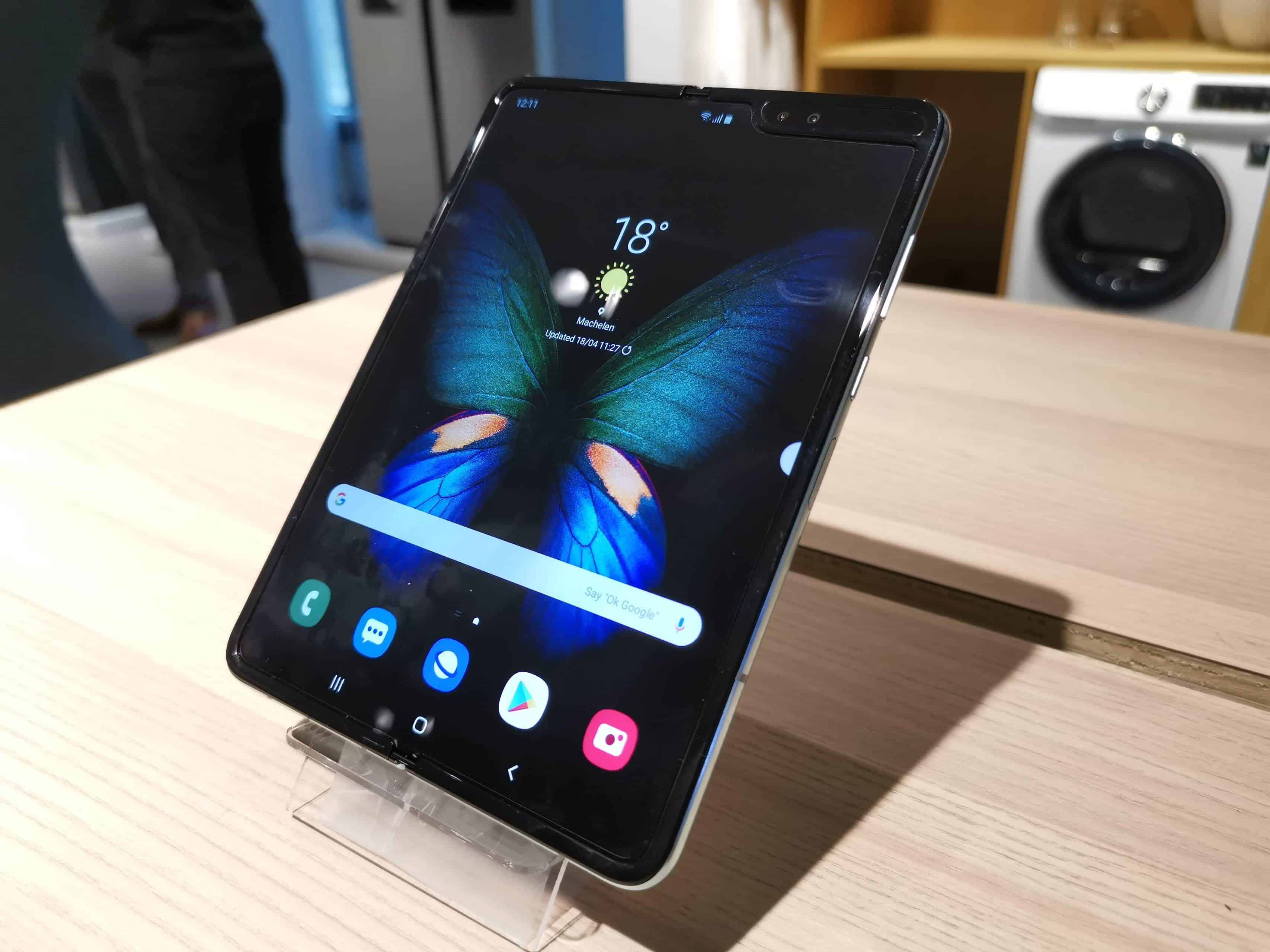 Samsung lanceert opvouwbare telefoon Galaxy Fold in september - Techzine.nl