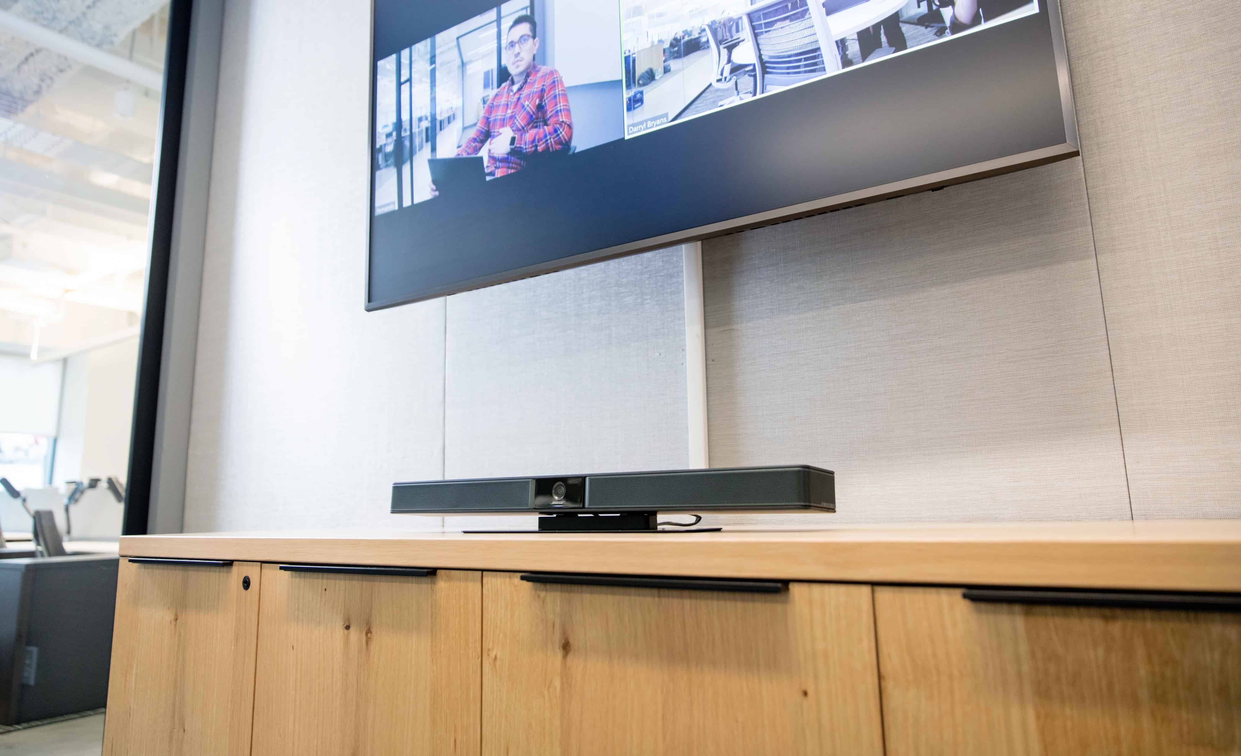 Review: Bose Videobar VB1 - all-in-one videoconferencing - Techzine.nl