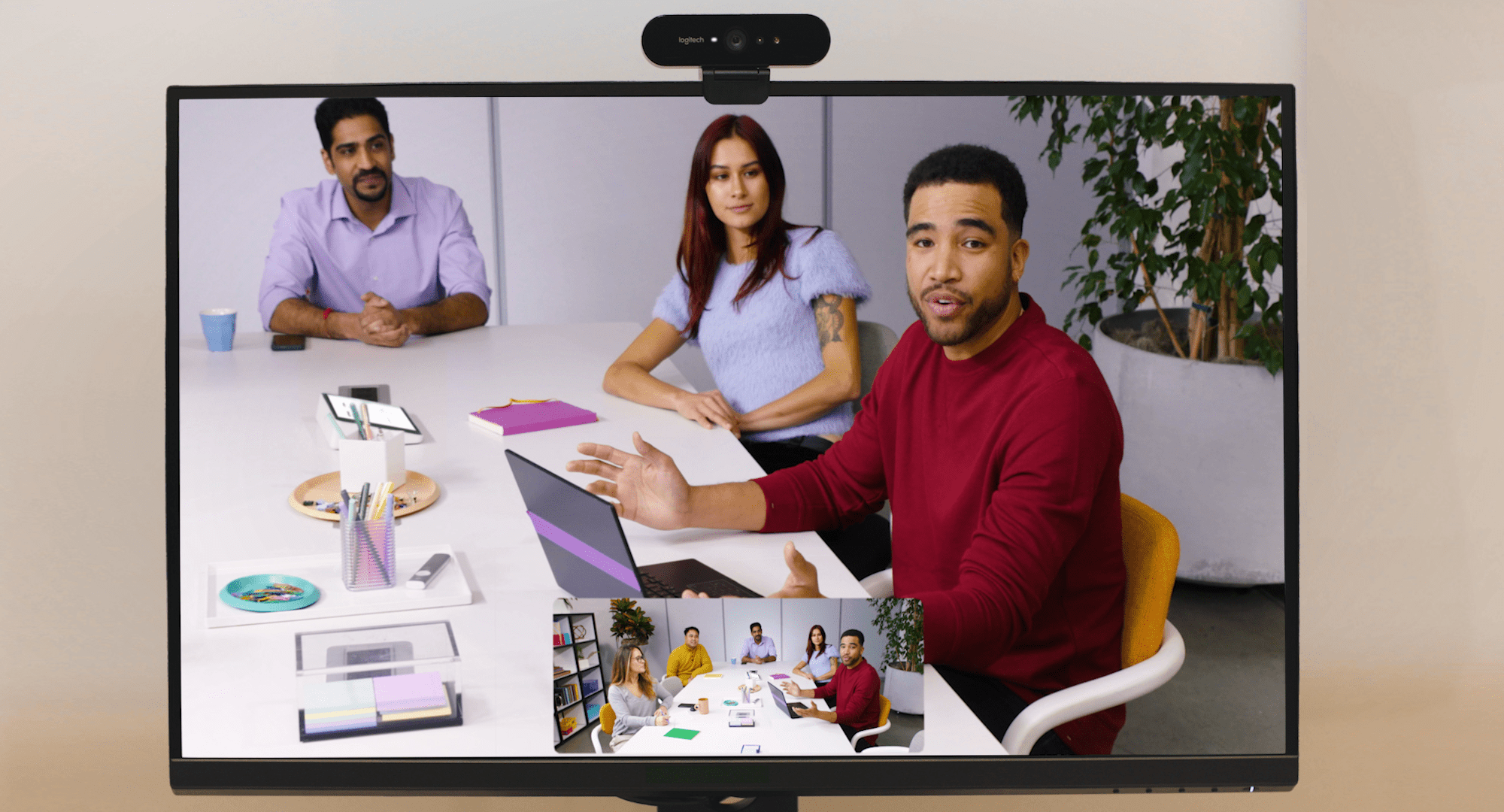 Logitech lanceert RightSight 2, AI voor auto framing in conferences ...